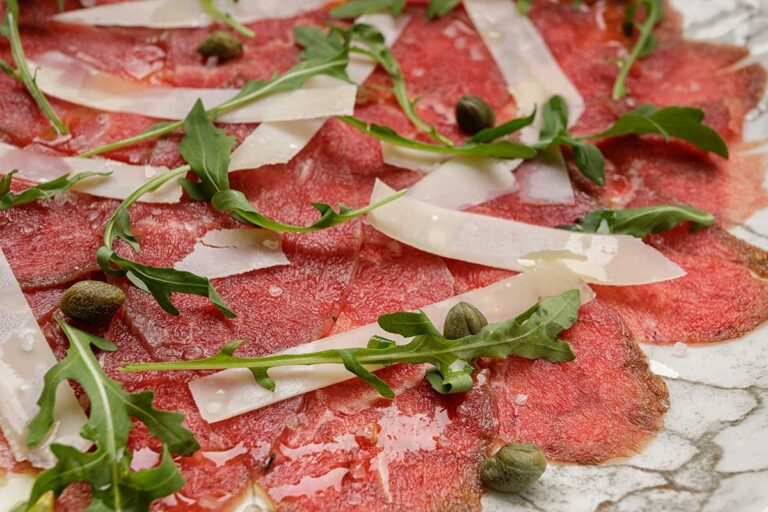 Kapary czym są, jak smakują i ich właściwości.